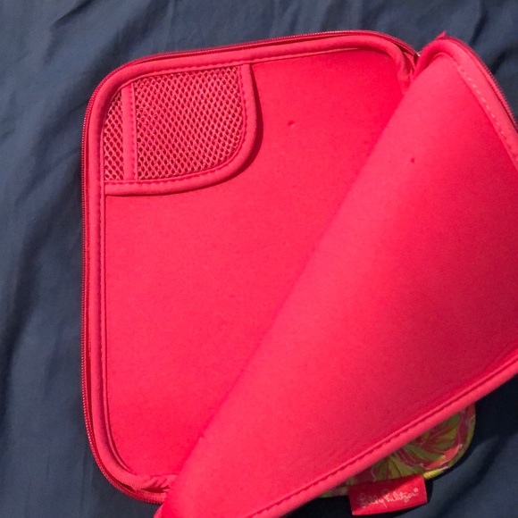 Lilly Pulitzer | Bags | Lilly Pulitzer 8x Neoprene Tech Case | Poshmark